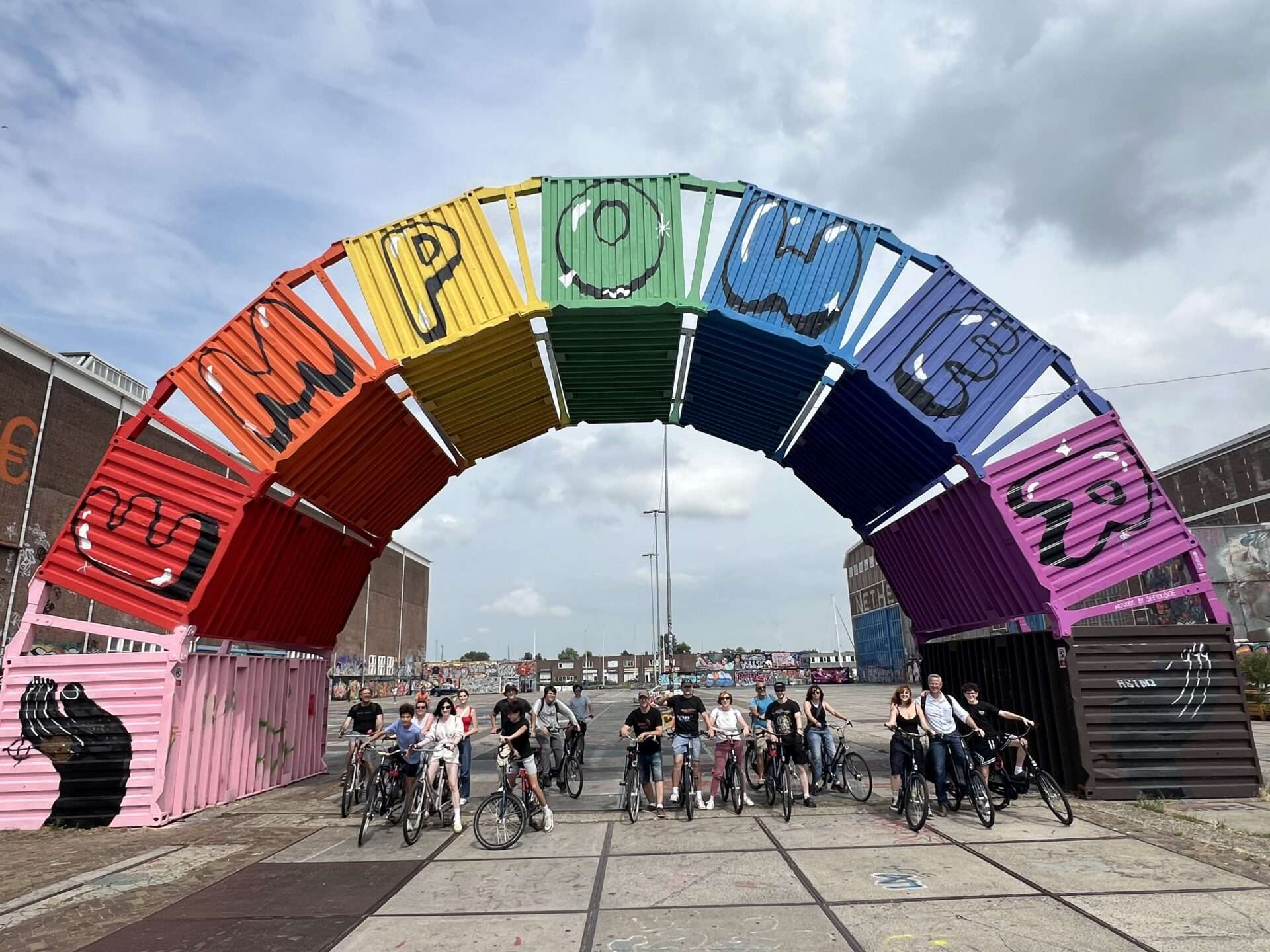 Amsterdam Bike Tour for Teenagers with Graffiti and Magnet Fishing